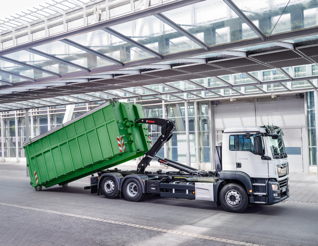 Multi Lift & Drop Hook Loader | NPORS Training Courses - TUPPCO